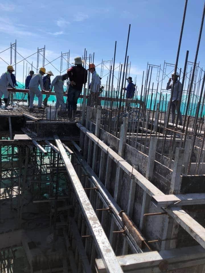 Thiết bị máy thi công